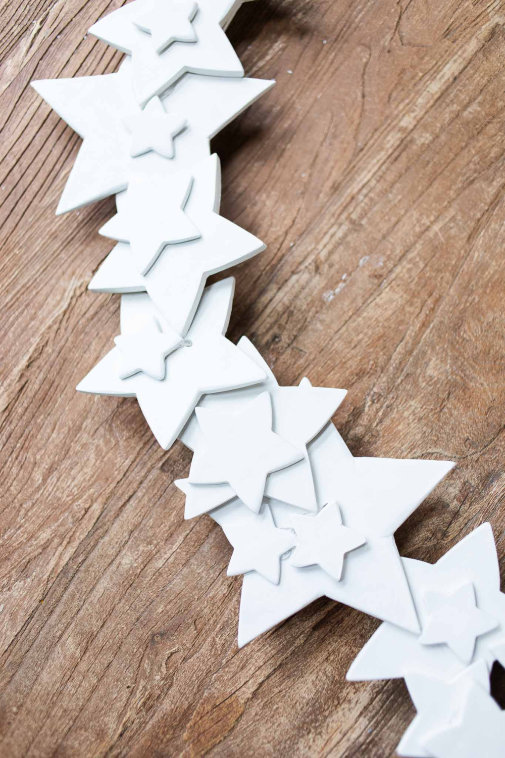 DIY oversized star wreath - My Sweet Savannah